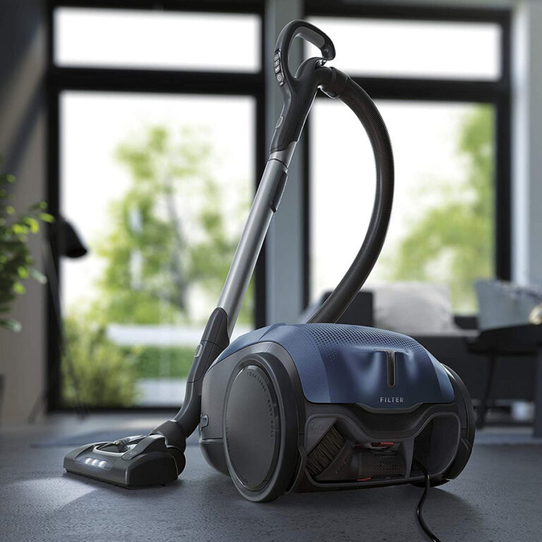 قیمت و خرید جاروبرقی آاگ مدل AEG vacuum cleaner Vx9-4-8IBM