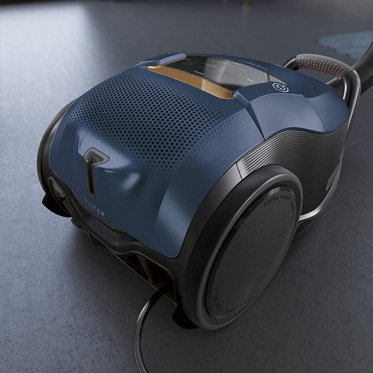 قیمت و خرید جاروبرقی آاگ مدل AEG vacuum cleaner Vx9-4-8IBM